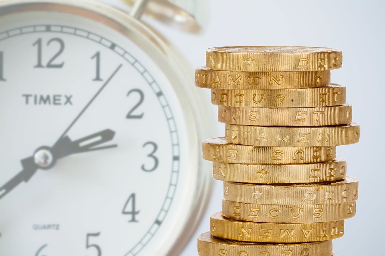5 Ways To Come Up With Money In a Pinch - The Daily Haze
