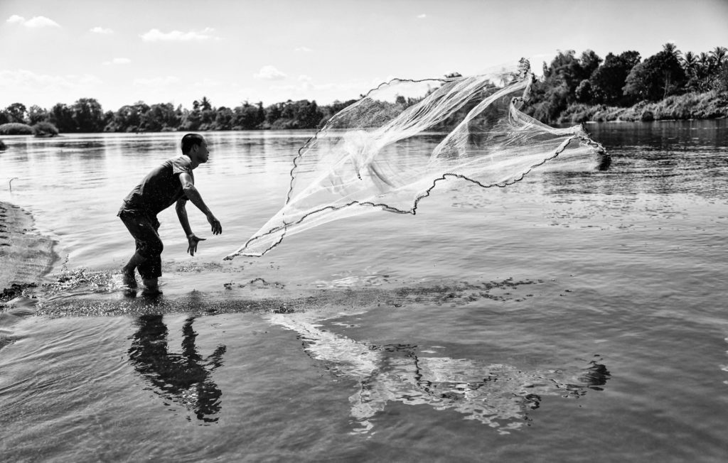 How To Choose The Right Fishing Net To Catch More Fish The Daily Haze